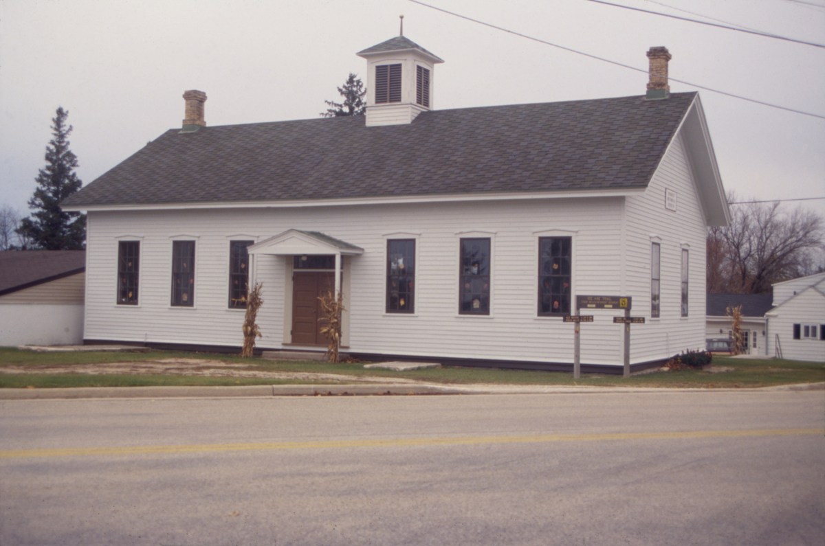 Mishicot Historical Museum — November 1994 – Mishicot Historical Museum